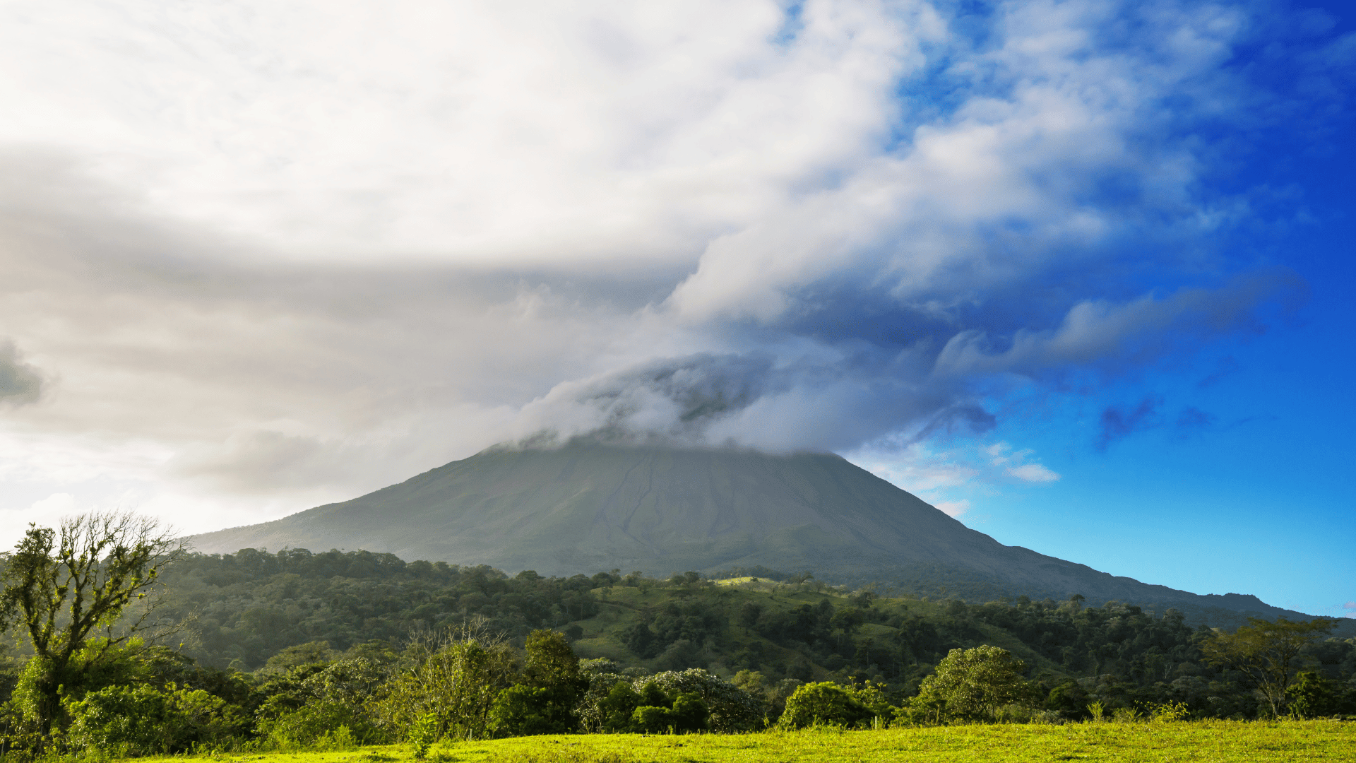 Arenal Volcano: Your Essential Guide - Vamos Costa Rica Blog